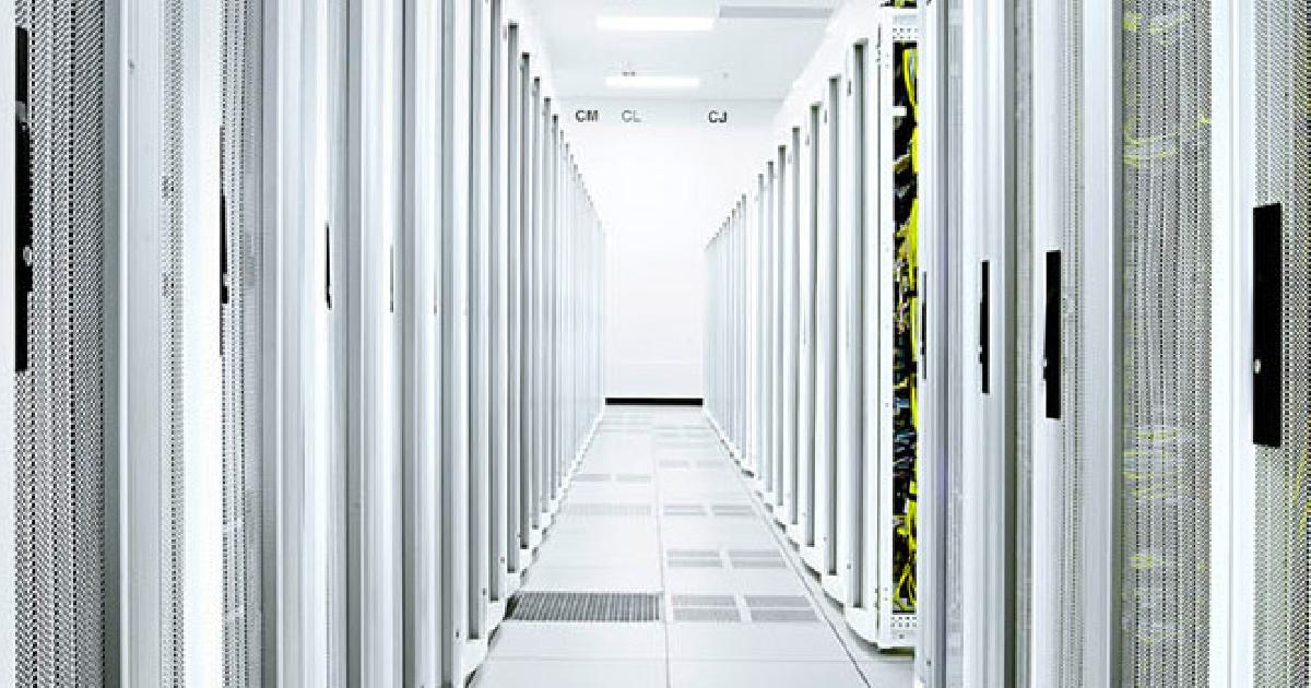 Optimizing data center performance within the healthcare sector | Data ...