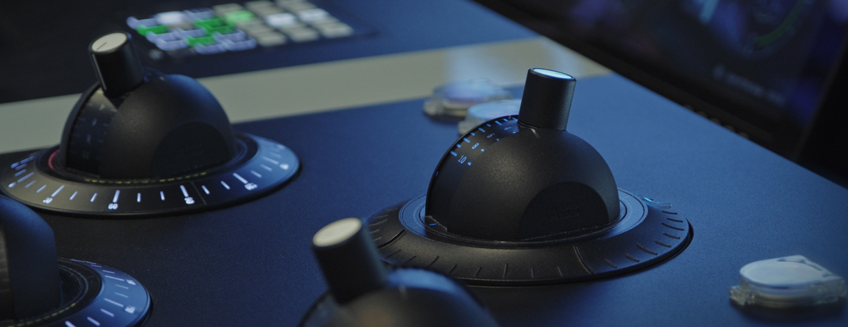 Dynamic positioning for ships - ABB Ability Marine Pilot Control Marine ...